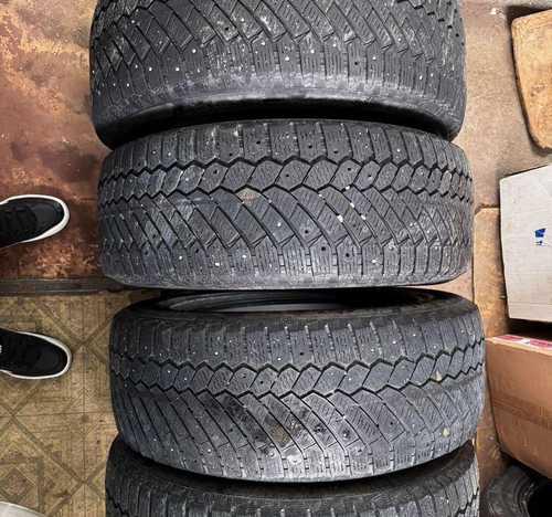 Continental Conti4x4IceContact 235/60 R17