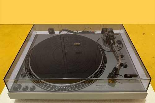 Проигрыватель винила Technics SL-1600 very new