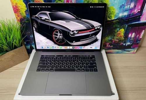 Macbook pro 15 2017 i7 16gb 500gb