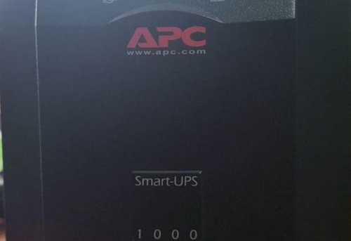 Источник бесперебойного питания APC SMART ups 1000