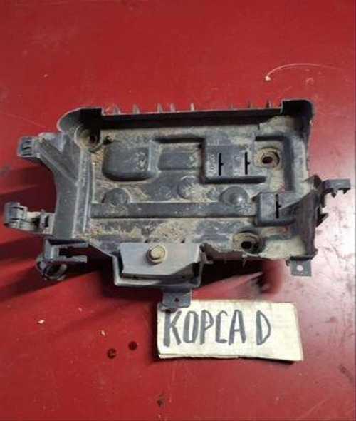 Крепление подставка акб Опель Корса Д