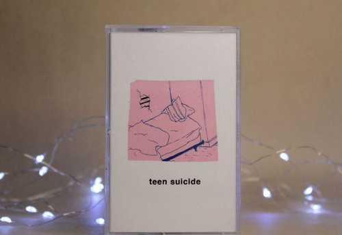 Кассета Teen Suicide