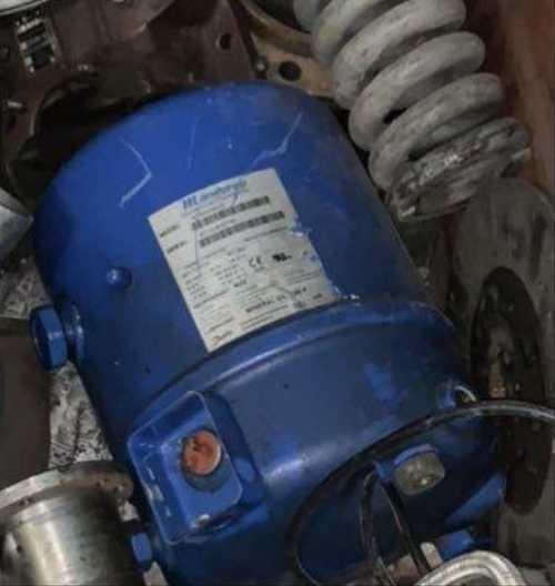 Компрессор Maneurop MT 80HP4AVE