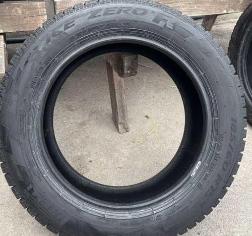 Pirelli Ice Zero 185/60 R15 H