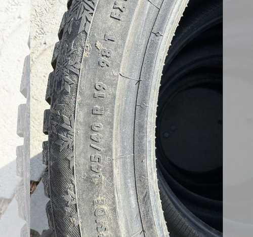 Continental IceContact 2 245/40 R19