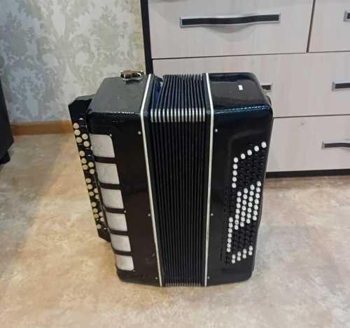 Баян