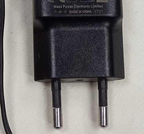 AC adapter NBS05B050060VE