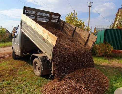 Гравий на соболе вездеходе