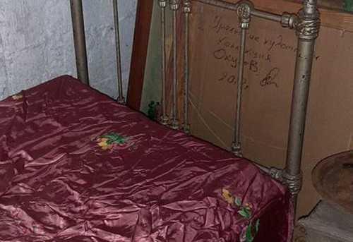 Старинная кровать чугун