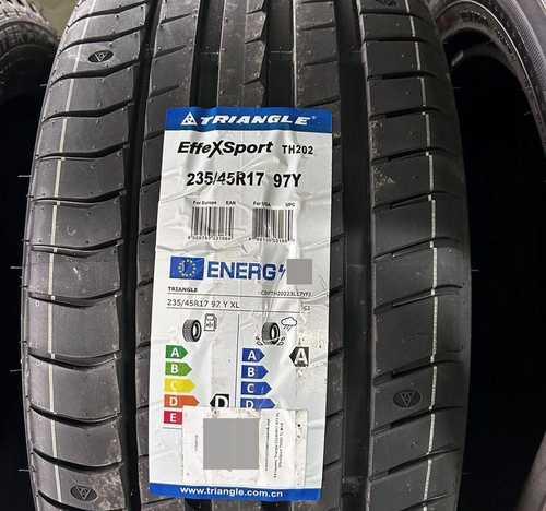 Triangle EffeXSport TH202 235/45 R17