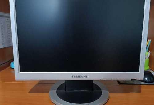 Монитор Samsung syncmaster 710n