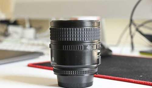 Nikon 60mm 2.8 micro