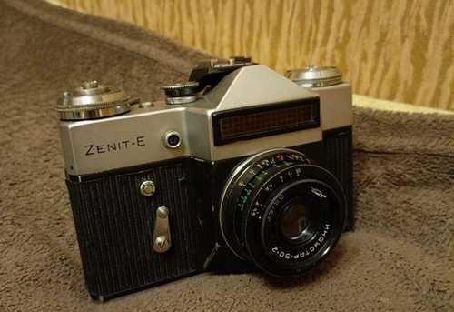 Фотоаппарат Zenit E с доп объективом Юпитер 37А