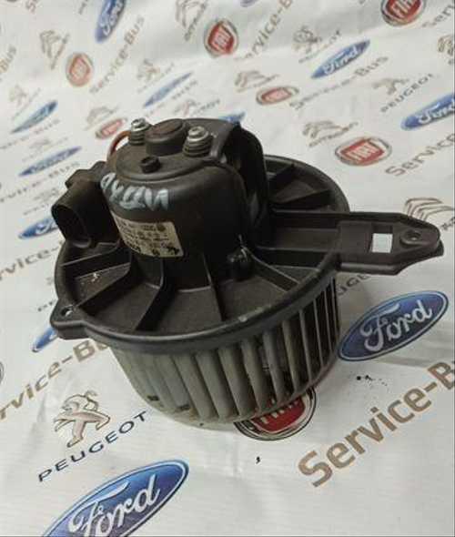Моторчик печки audi A-6/C-5.2005г.в