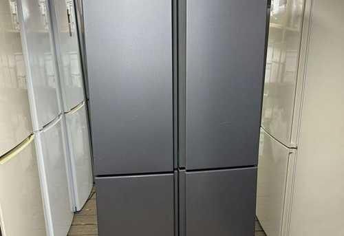 Холодильник Hisense Side-By-Side No Frost
