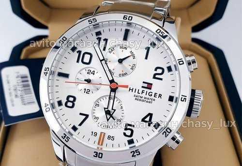 Часы Tommy Hilfiger