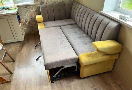 Угловой диван для кухни со спальным местом Алюр
