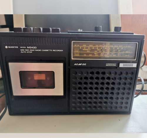 Радиоприемник sanyo M2420