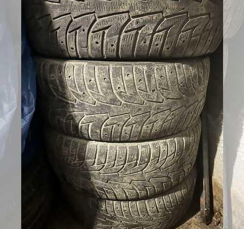 Hankook Winter I'Pike 225/55 R16