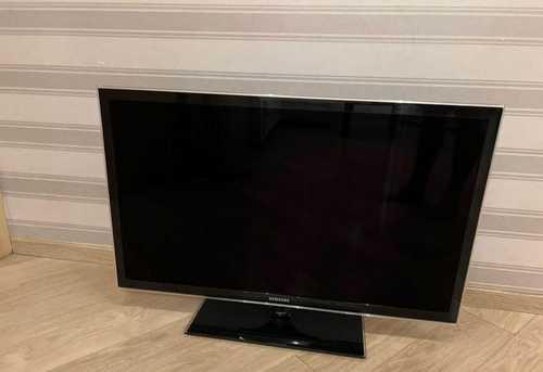 Samsung UE40D5000 LED 40" Телевизор в отл сост