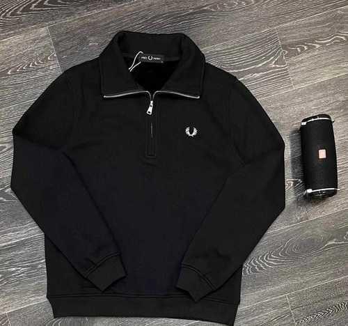 Комфортный флисовый джемпер от Fred Perry