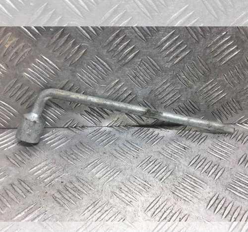 Ключ колесный (балонный) Nissan Almera Tino Qg18de Qg18de