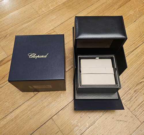 Коробка Chopard для серёжек