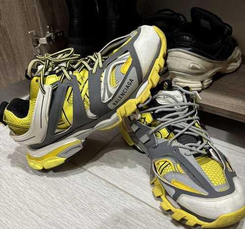 Balenciaga track 1 yellow