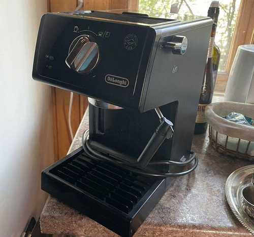 Кофеварка delonghi