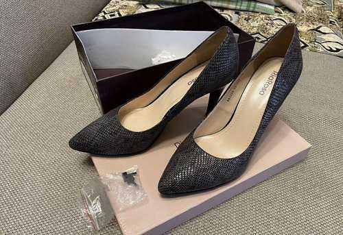 Женские туфли на 38 размер (RiaRosa)