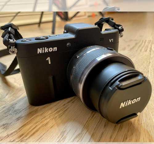 Фотокамера Nikon1 V1