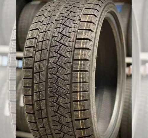 Triangle PL02 235/65 R17 108V