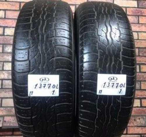 Bridgestone Dueler H/T D687 225/65 R17