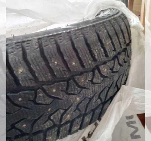 Lanvigator Ice-Spider II 215/50 R17 95T