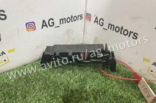 Антенна бесключевого доступа (keyless) Audi A4B9