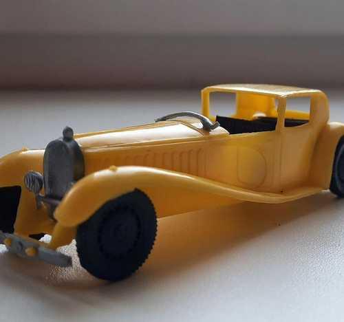 Модель Bugatti 1930 1:87