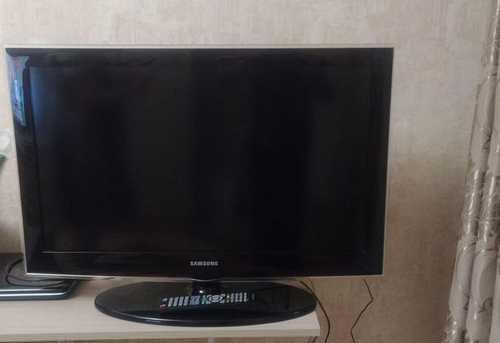 ЖК телевизор Samsung 32