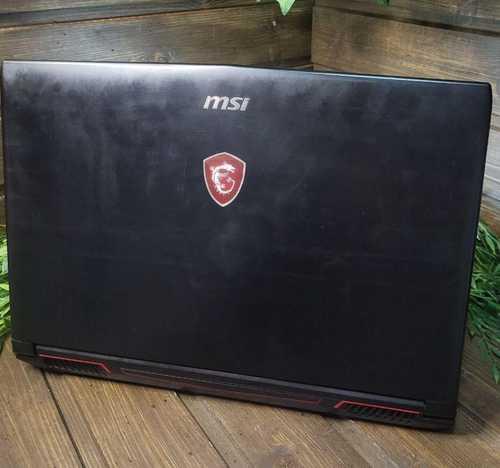 Игровой ноутубк Msi i5-7300HQ/8GB/128 GB SSD/300 GB HDD/GTX 1050 TI 4 GB