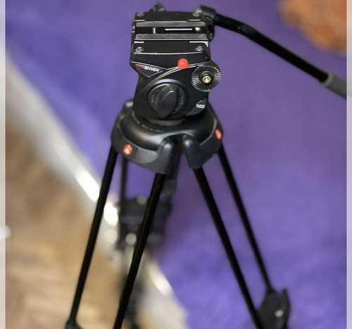 Штатив Manfrotto 546GB + голова 501HDV