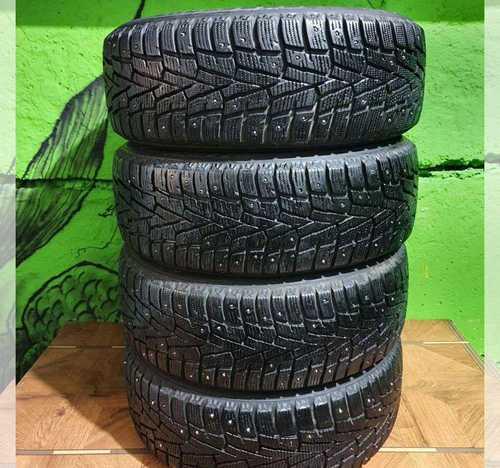 Roadstone Winguard Ice Plus 205/55 R16