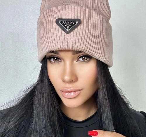 Шапка prada