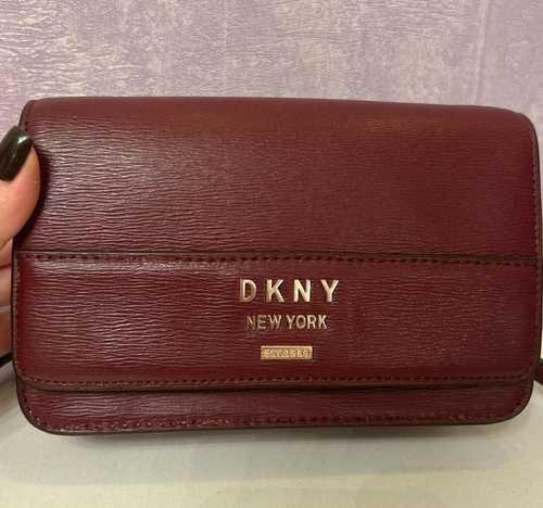 Сумка кроссбоди dkny кожа винный цвет кьянти