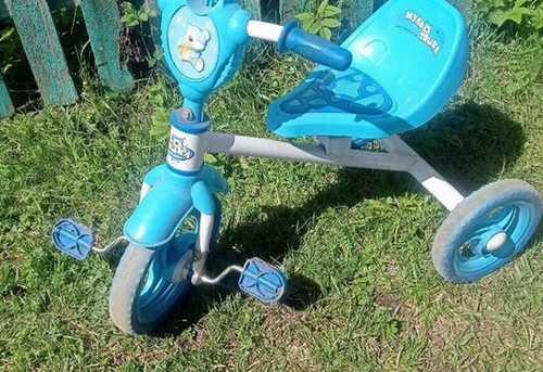 Велосипед для малышей трехколесный