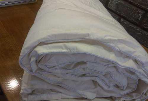 Одеяло пуховое 200*135