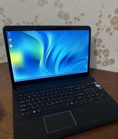 Большой Sony Vaio SVE17 intel/2.3ghz/6/500/1gb/17