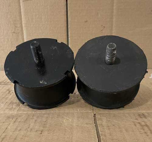 Амортизатор (подушка) катка ammann 1175152