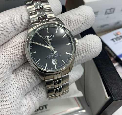 Мужские наручные часы tissot