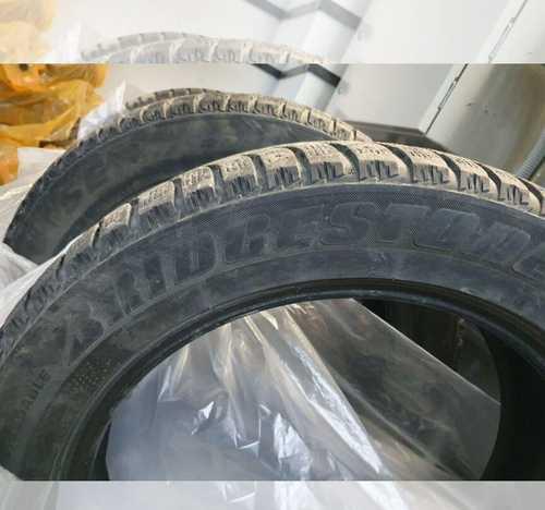 Bridgestone Ice Cruiser 7000 235/55 R19 101