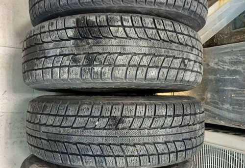 Triangle TR777 215/70 R16