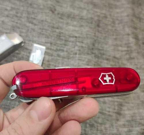 Victorinox climber